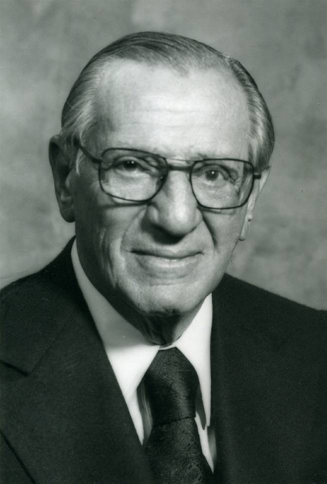 Hank Greenspun, iconoclastic Las Vegas newsman who played both sides of ...