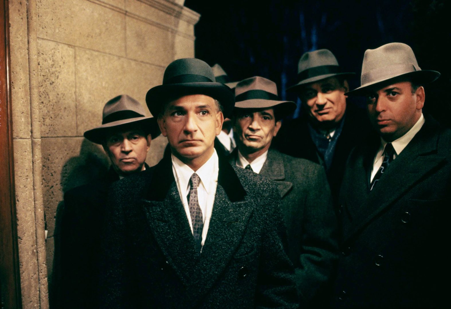 Hollywood’s 'Bugsy' is entertaining but plays fast and loose with the ...