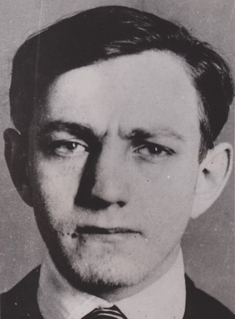 ‘Beer Baron’ Dutch Schultz gunned down 90 years ago - The Mob Museum