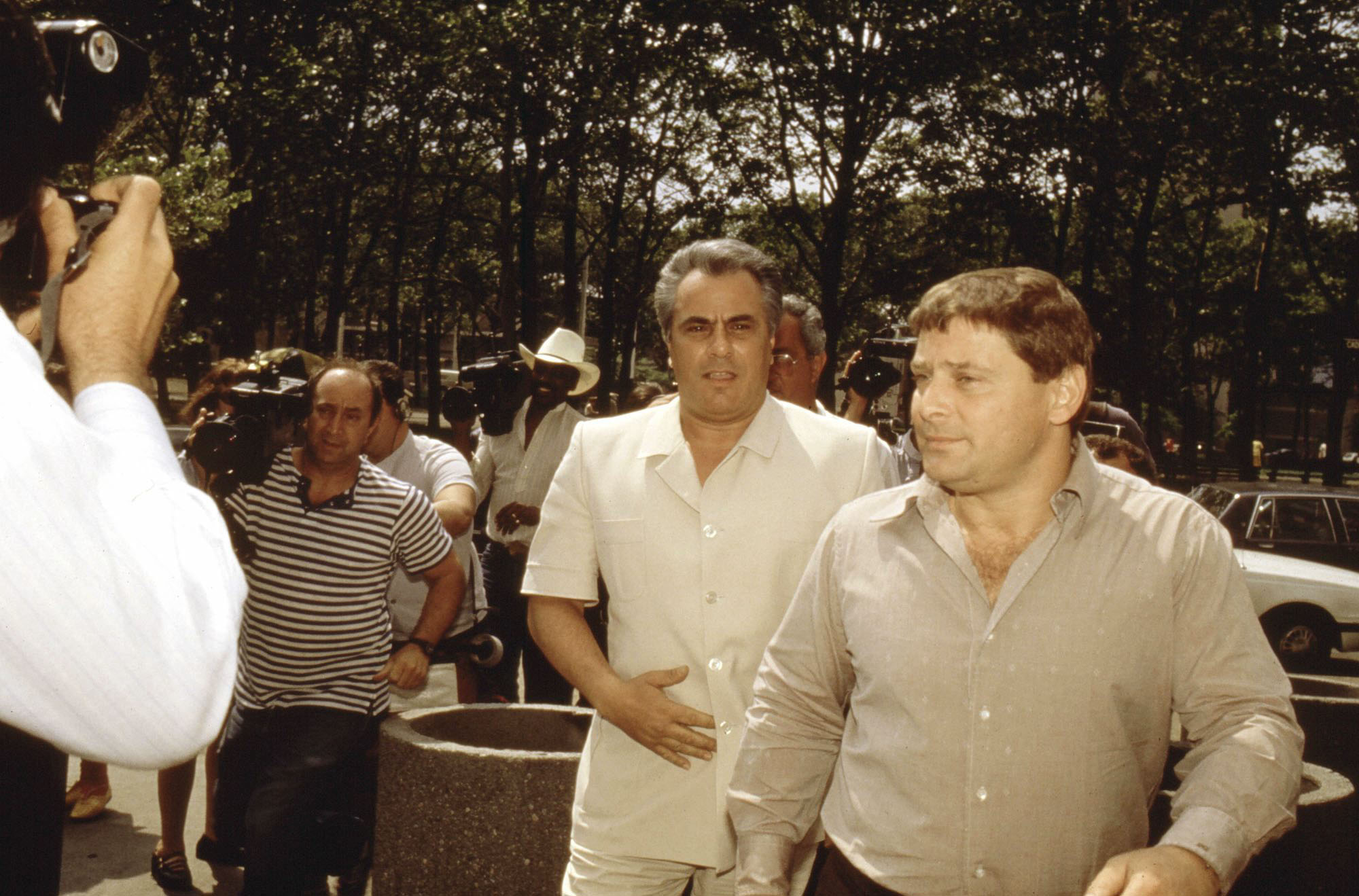 Gambino crime family boss Paul Castellano murdered outside Manhattan ...